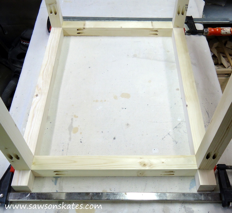 diy bar cart legs attached to rails - Saws on Skates