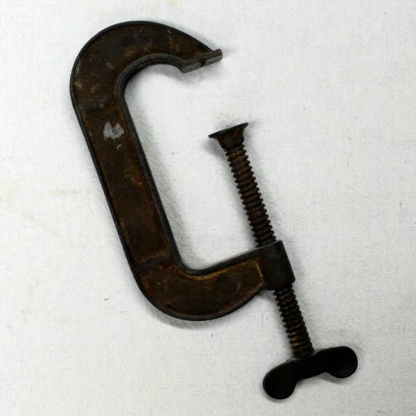 7 Clever Clamp Storage Ideas for a Small Workshop