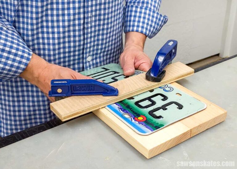 DIY License Plate Birdhouse (19 Step-by-Step Photos) | Saws on Skates®
