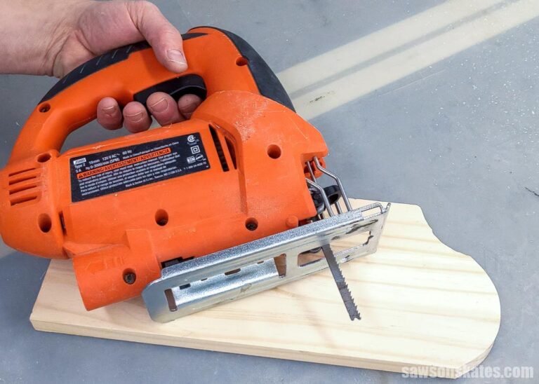 Jigsaw vs Circular Saw (Differences, Uses & Which to Buy) | Saws on Skates®