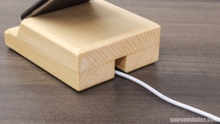 DIY Tablet Stand (Easy Scrap Wood Project) | Saws on Skates®
