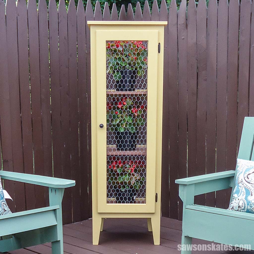 DIY Outdoor Enclosed Plant Stand (Stylish & Critter-Proof!) | Saws on ...