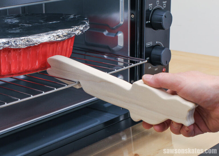 DIY Cat-Shaped Oven Rack Puller (Purr-fect for Baking) | Saws on Skates®