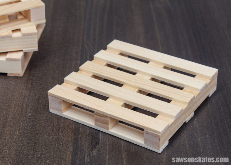 DIY Mini Pallet Coasters (Fun & Functional) | Saws on Skates®