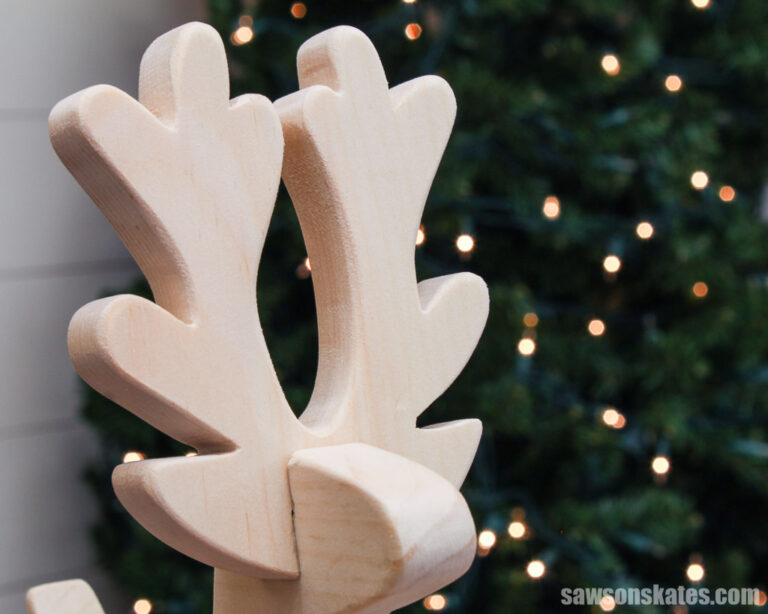 DIY Tabletop Reindeer (Easy Scrap Wood Project) | Saws on Skates®
