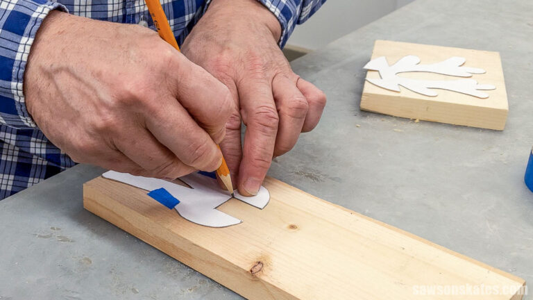 DIY Tabletop Reindeer (Easy Scrap Wood Project) | Saws on Skates®
