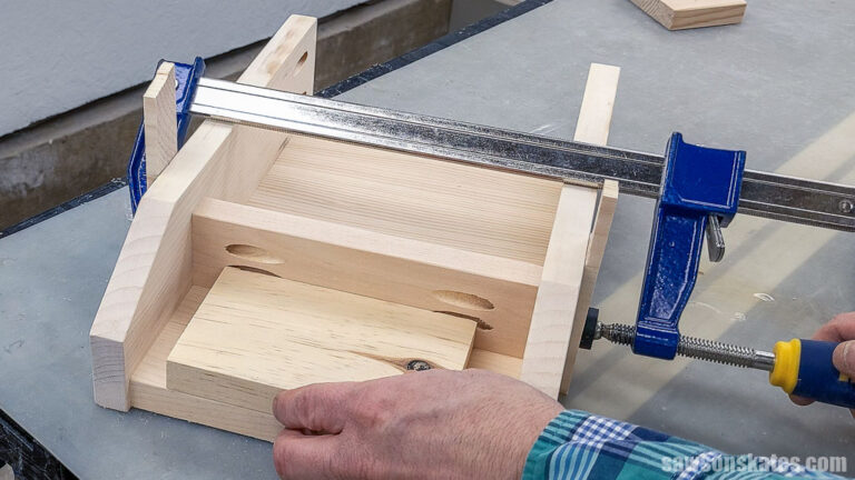 DIY Wall-Mounted Key Cabinet (Simple and Rustic) | Saws on Skates®