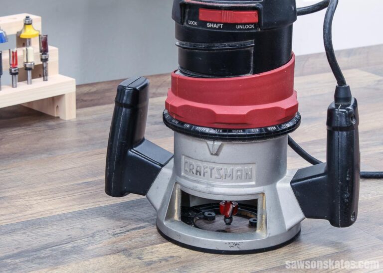 Plunge Router vs Fixed-Base (Which is Right for You?) | Saws on Skates®