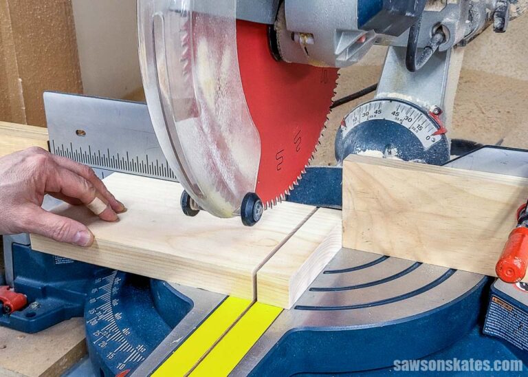 DIY Wood Trivet with Feet (Easy Elegance) | Saws on Skates®