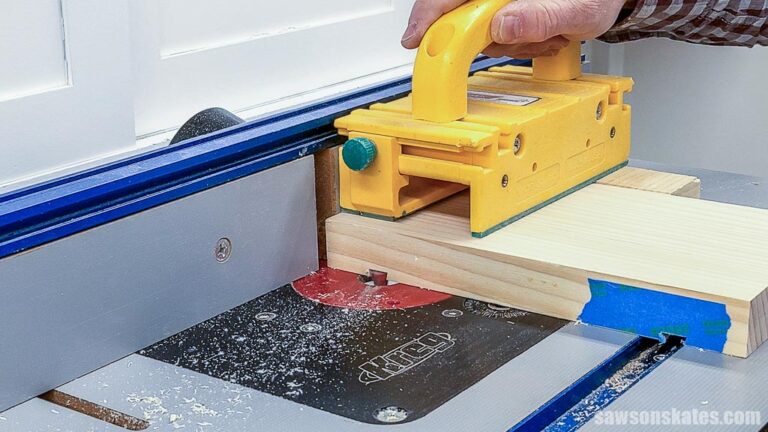 DIY Wood Trivet with Feet (Easy Elegance) | Saws on Skates®