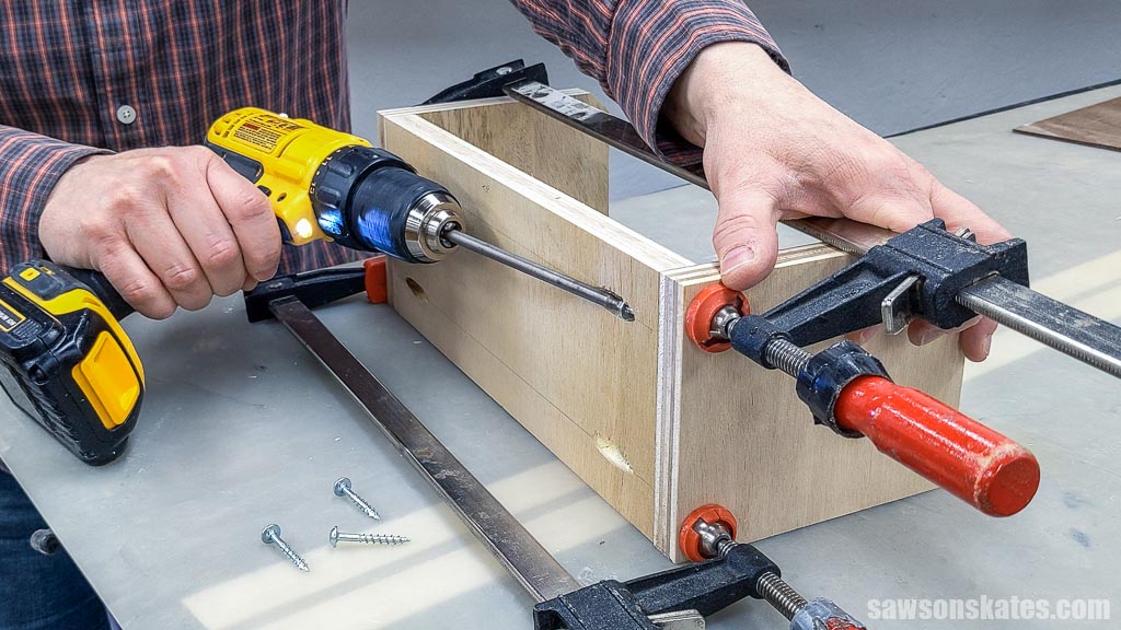 diy-french-cleat-jigsaw-holder-assembly-5 - Saws on Skates