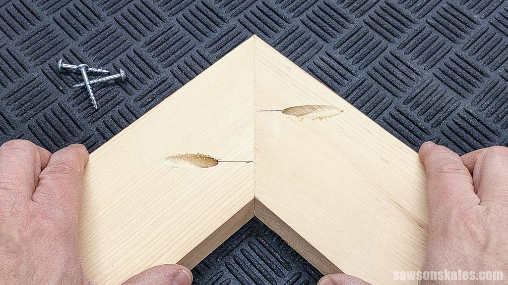How to Assemble Miter Joints with Pocket Holes | Saws on Skates®