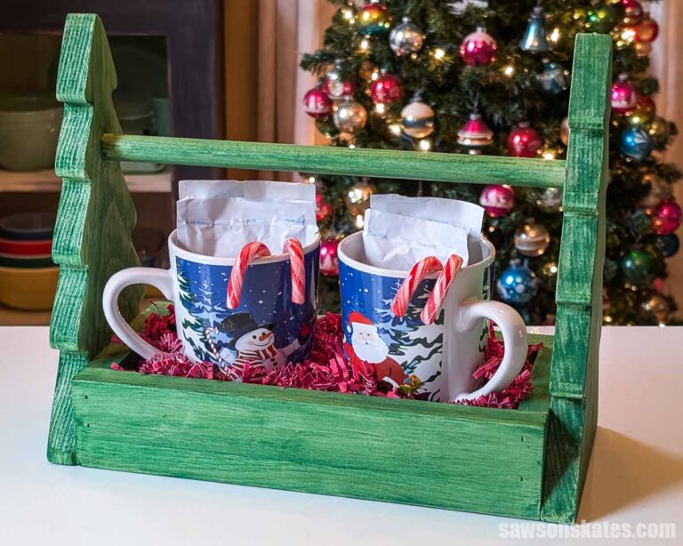 DIY Tree-Shaped Hot Cocoa Caddy | Saws on Skates®